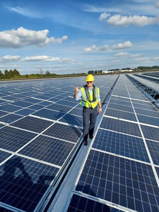 AccuSolar Floating Solar Design - Advanced Energy Efficiency & Reliability