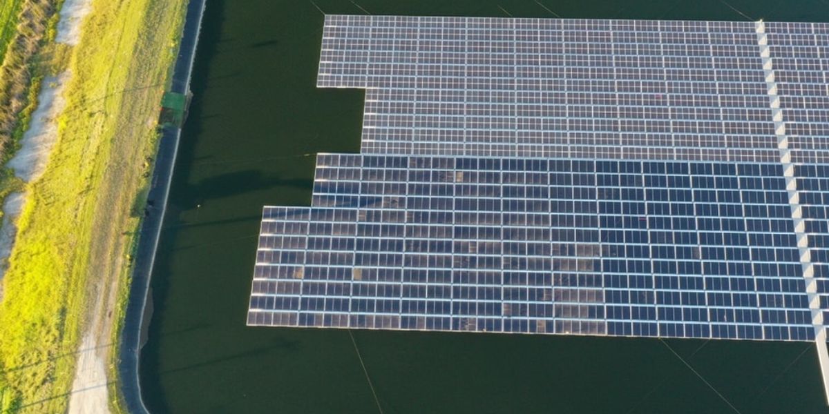 Florida Algae Blooms Drive Floating Solar Adoption
