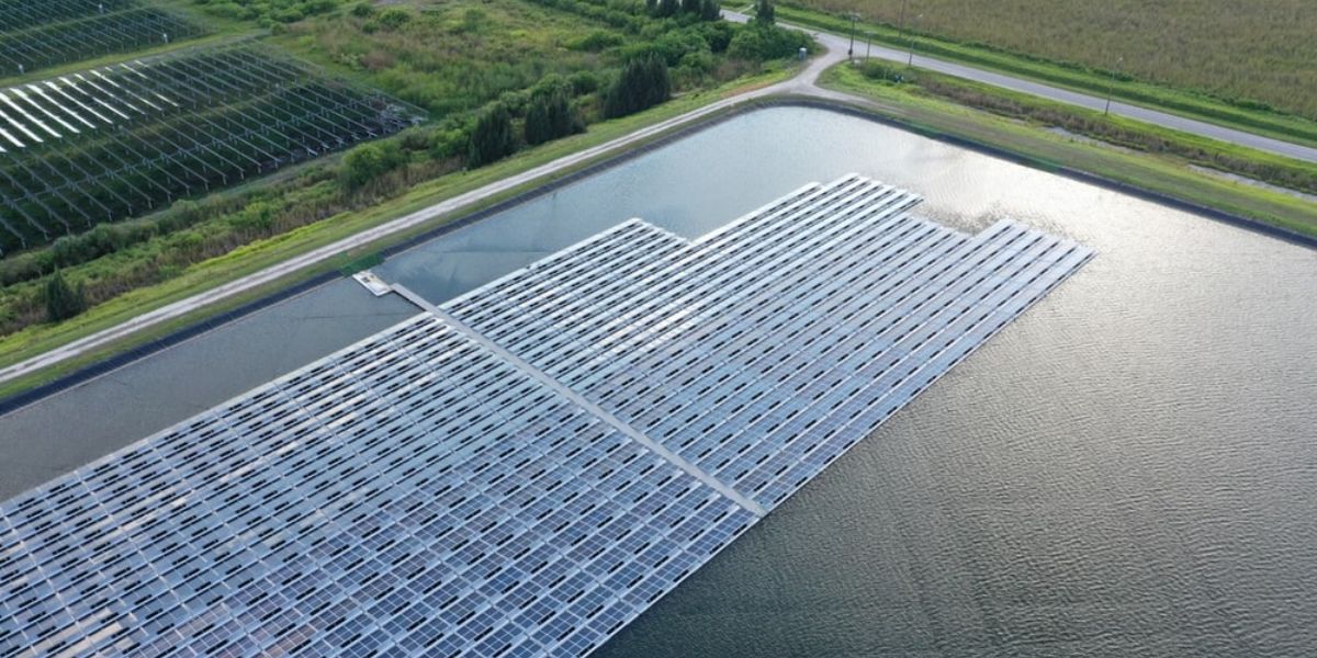 Solar Energy vs Fossil Fuels: Navigating Environmental Impact via ...