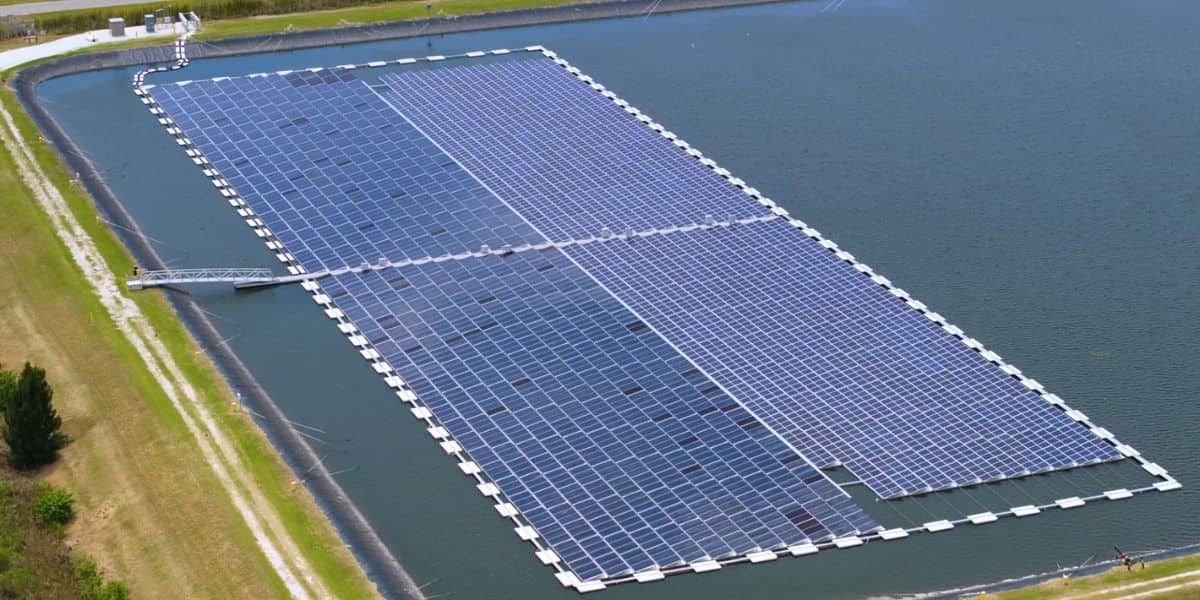 10 Essential Solar Panel Maintenance Tips for Long-Lasting Floating Solar Performance